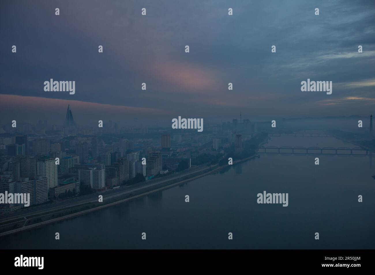 City center of pyongyang hi-res stock photography and images - Alamy