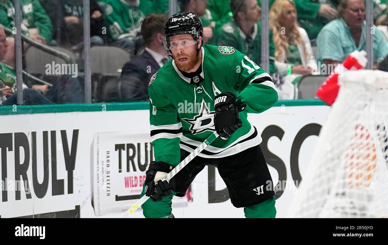 Dallas Stars center Joe Pavelski handles the puck during Game 4 of the ...