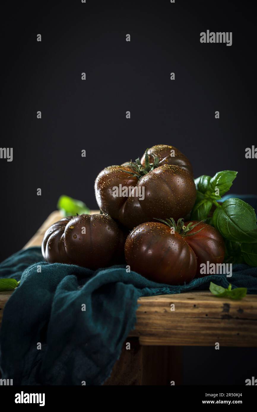 Dark beefsteak tomatoes Stock Photo - Alamy