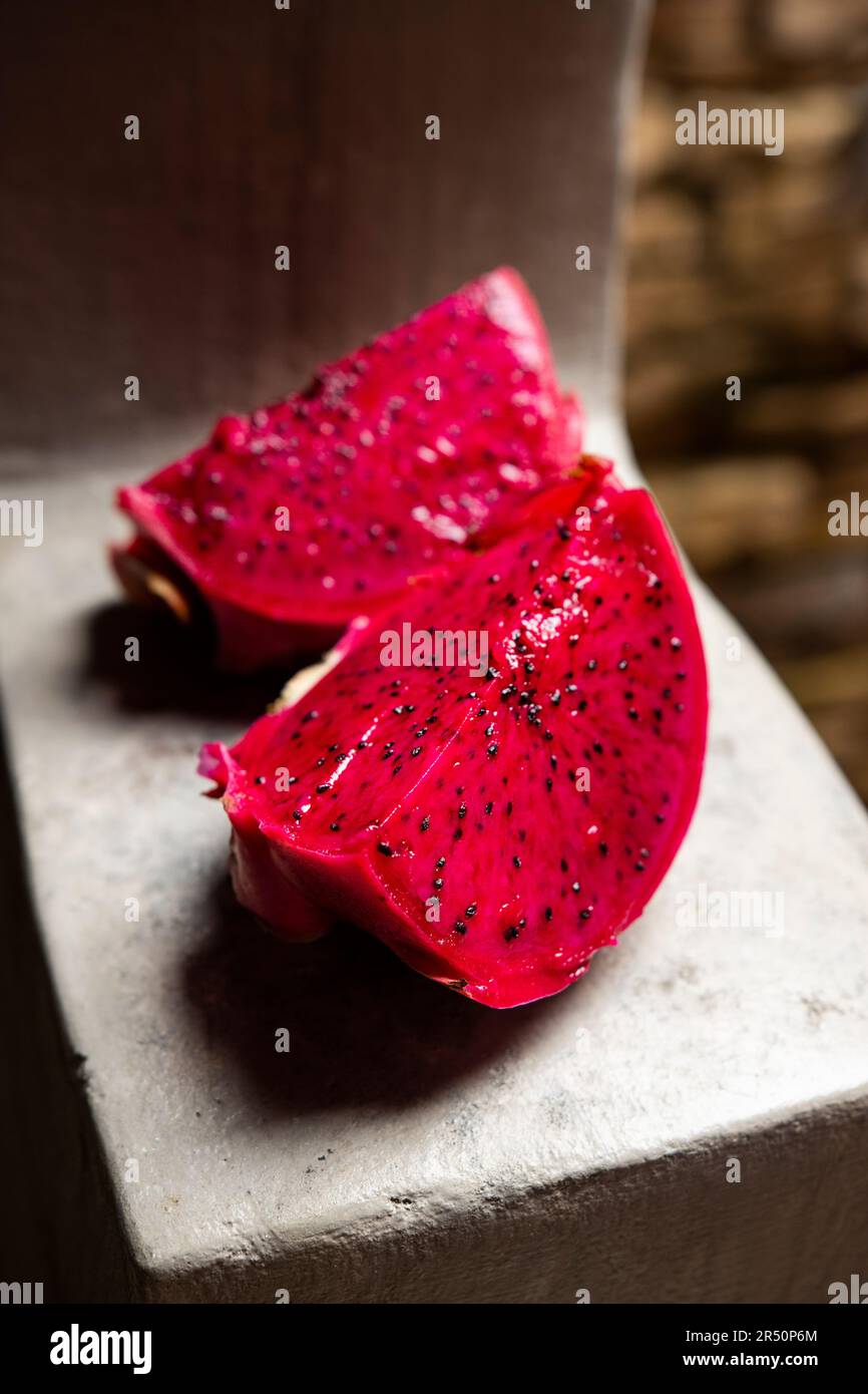 Red fleshed pitaya hi-res stock photography and images - Alamy
