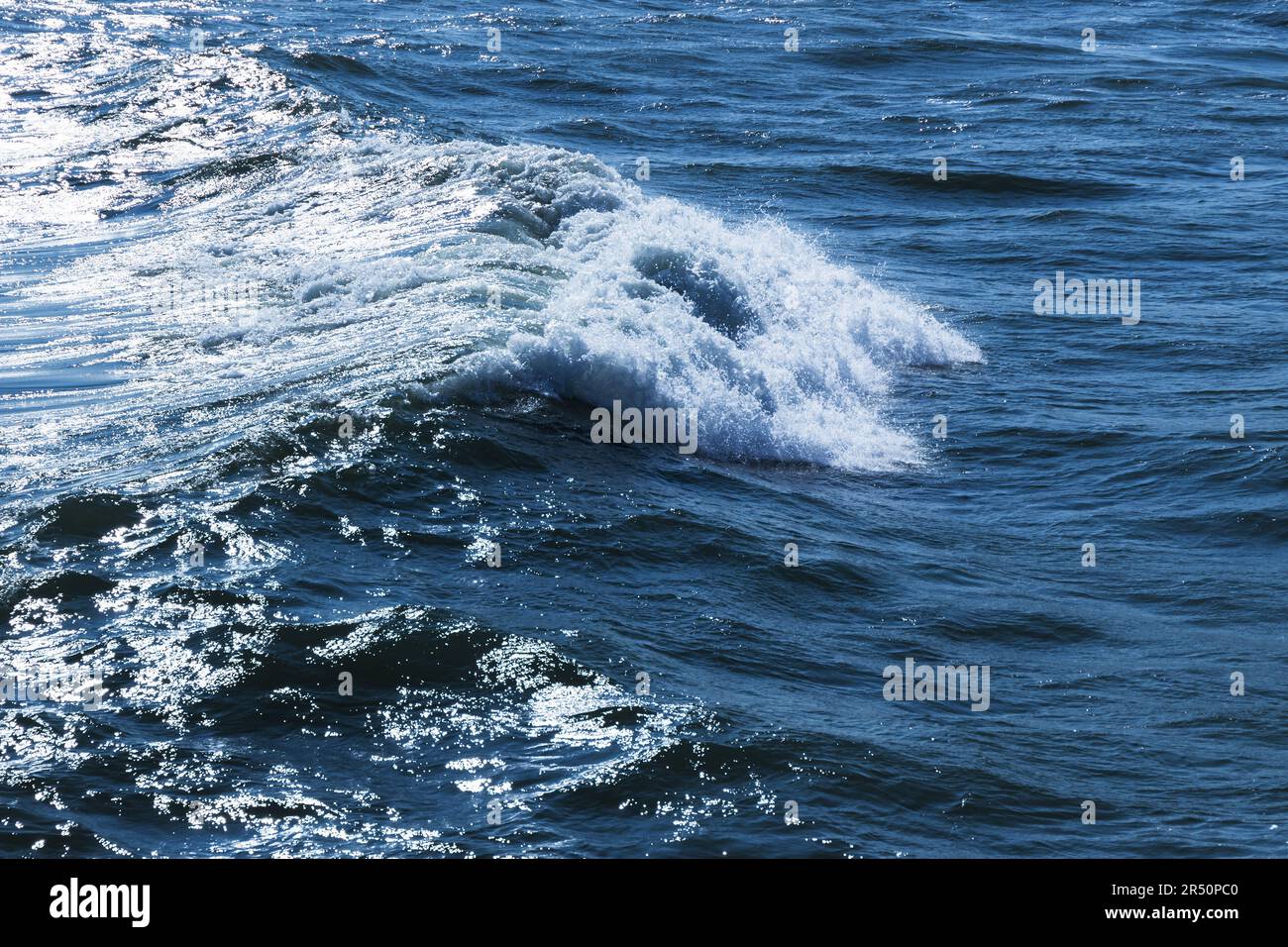 Sea wave foam texture hi-res stock photography and images - Alamy