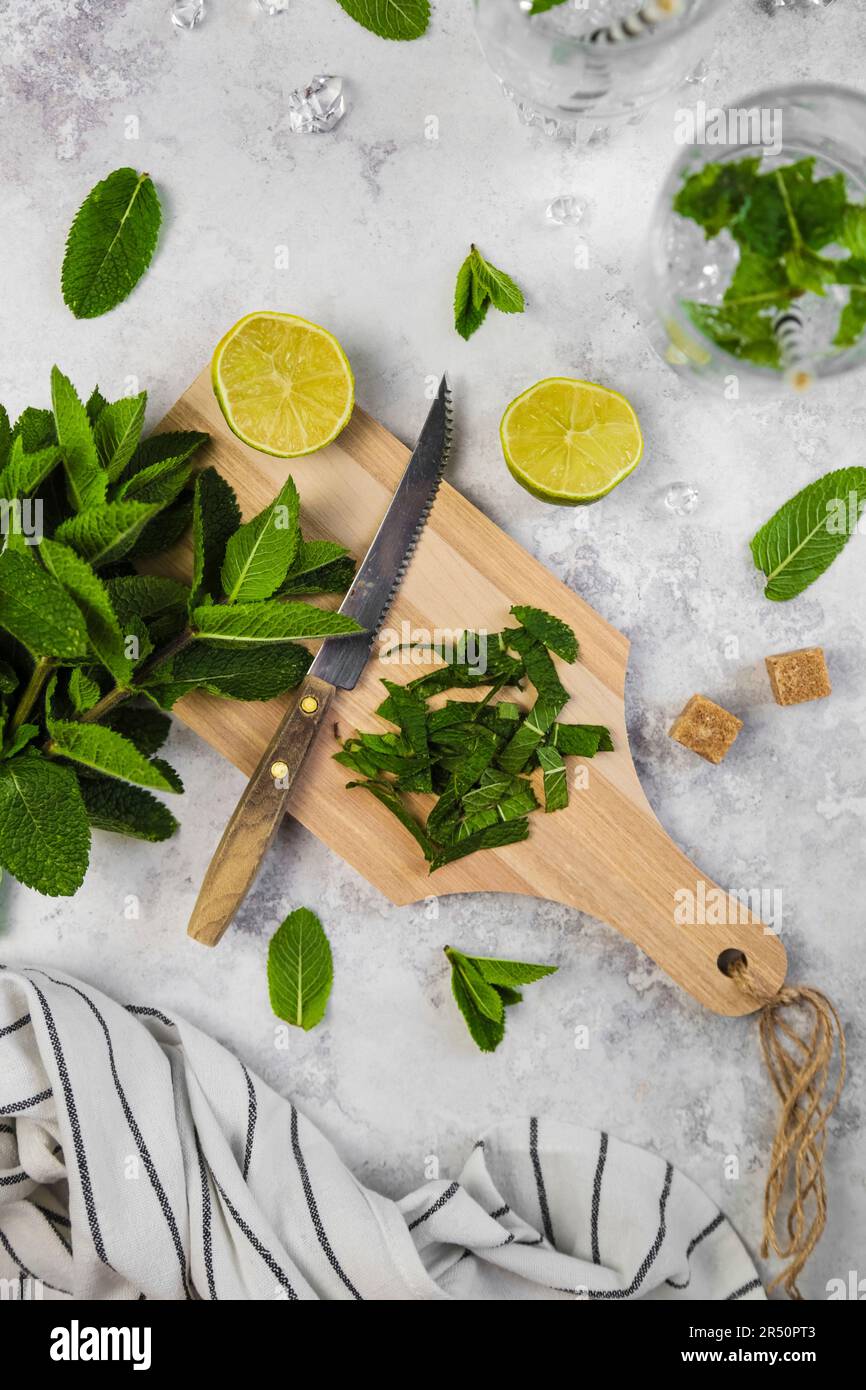 Mint chopping hi-res stock photography and images - Alamy