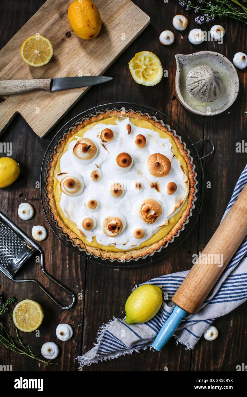 Lemon meringue tar Stock Photo - Alamy