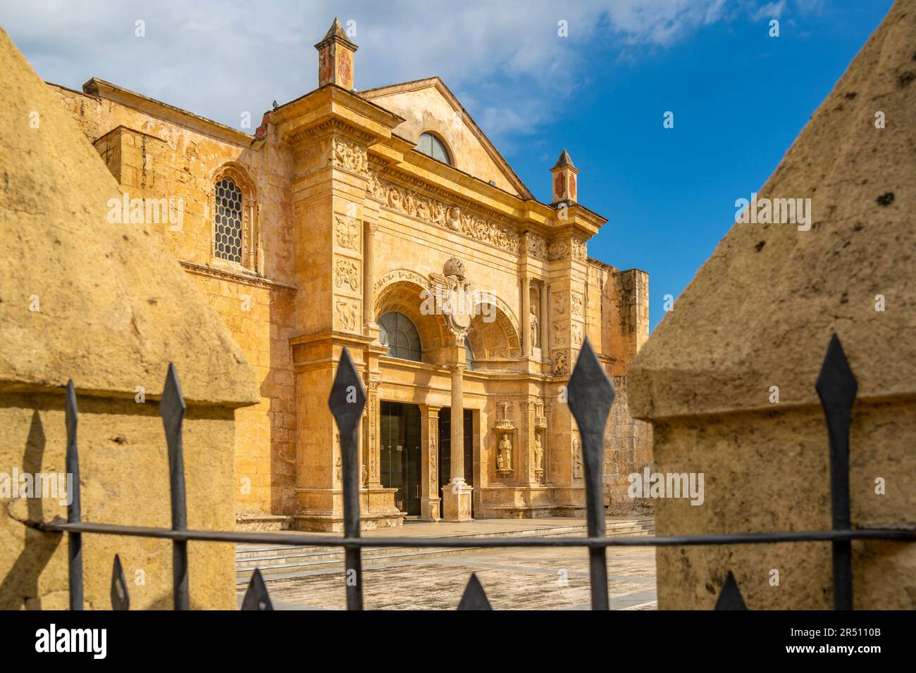 View of 16th-century Gothic Cathedral, Santo Domingo, Dominican ...