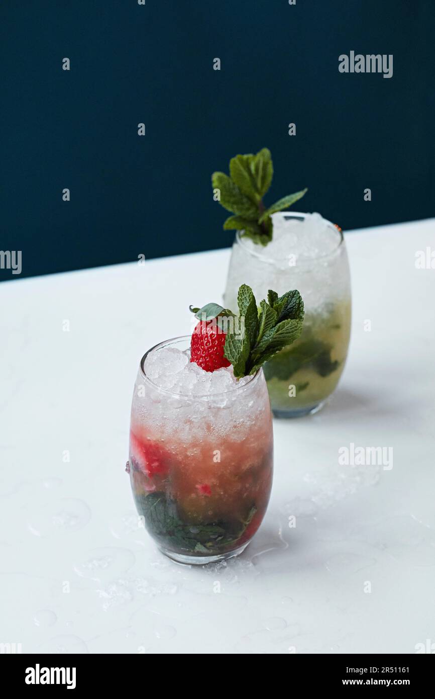 Multiple cocktails hi-res stock photography and images - Alamy