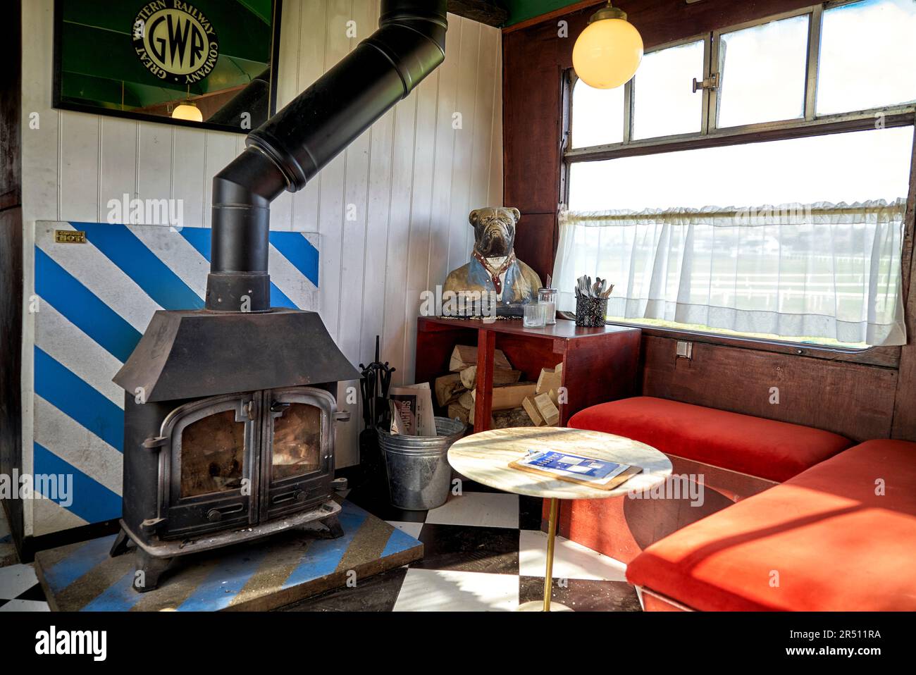 Modified train carriages hi-res stock photography and images - Alamy