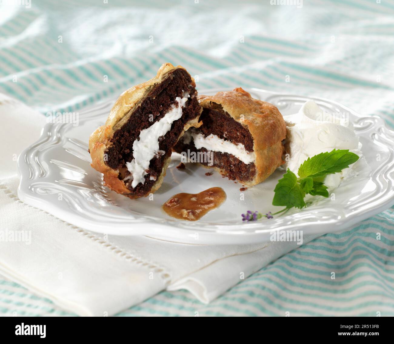 Whoopie pie usa hi-res stock photography and images - Alamy