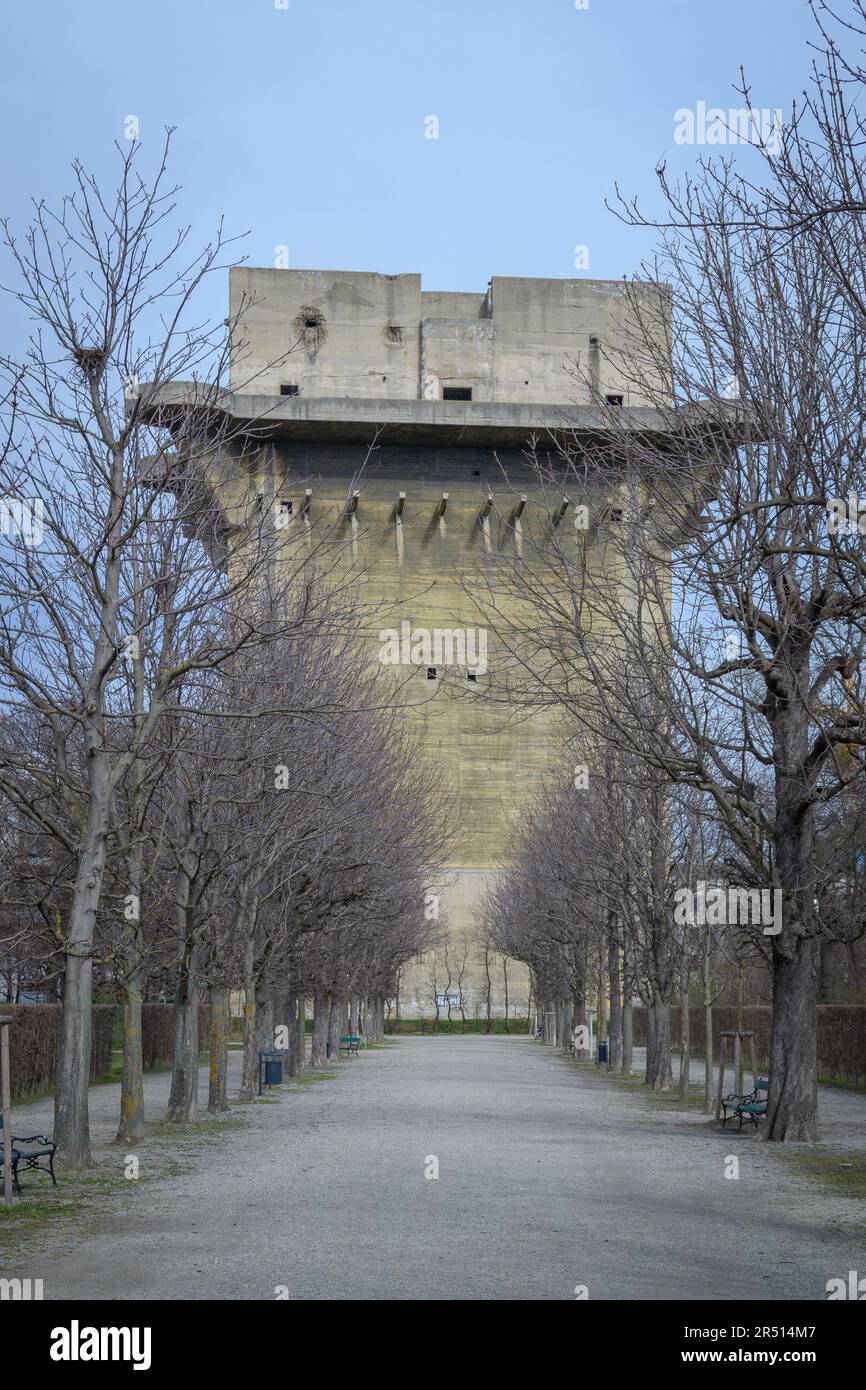 Ww2 flak hi-res stock photography and images - Alamy