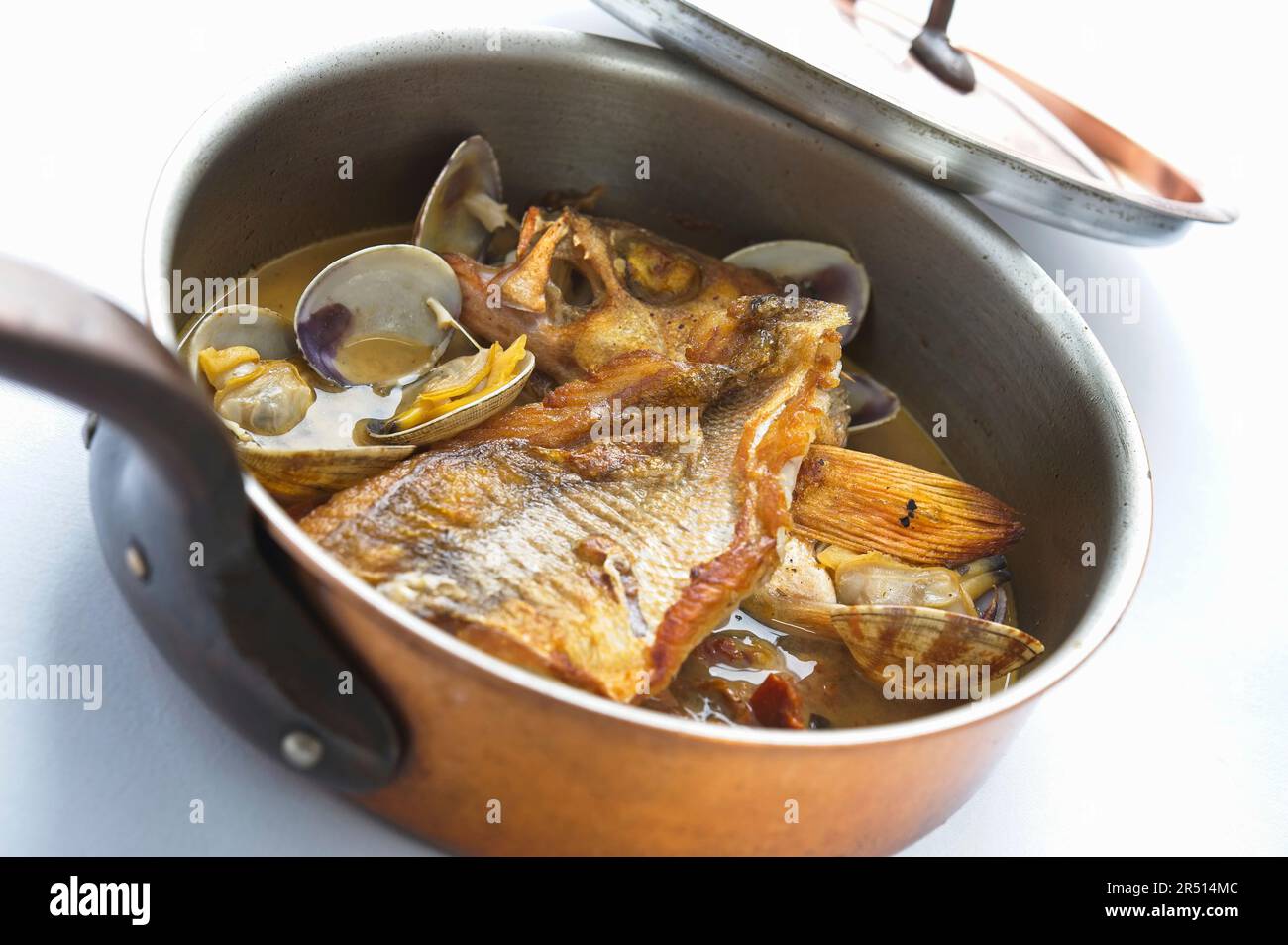 Fish stew with mussels Stock Photo - Alamy