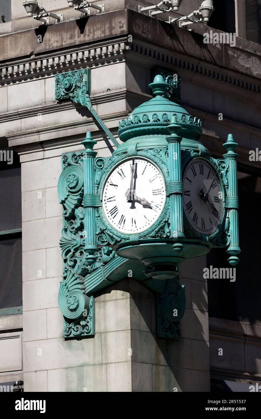 USA, Illinois, Chicago, the Big Clock At Marshall Fields now Macy's, on ...
