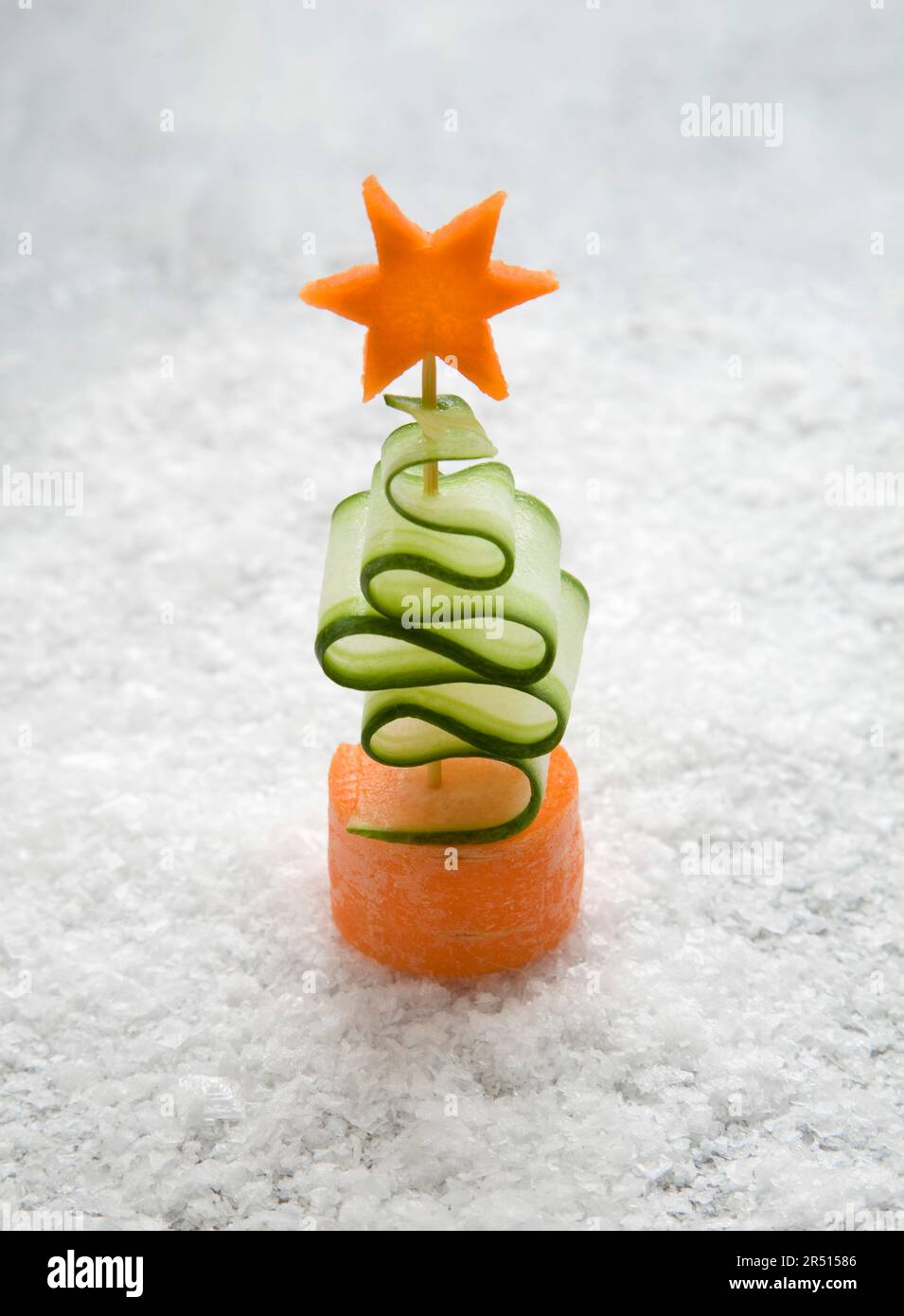 Cucumber christmas tree hi-res stock photography and images - Alamy
