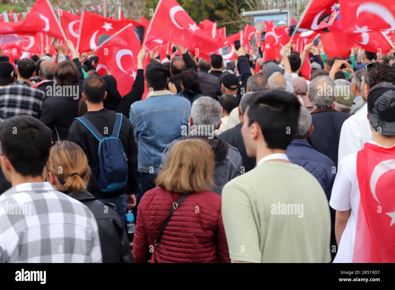 People waving Turkish flag at election rally in Turkey Stock Photo - Alamy