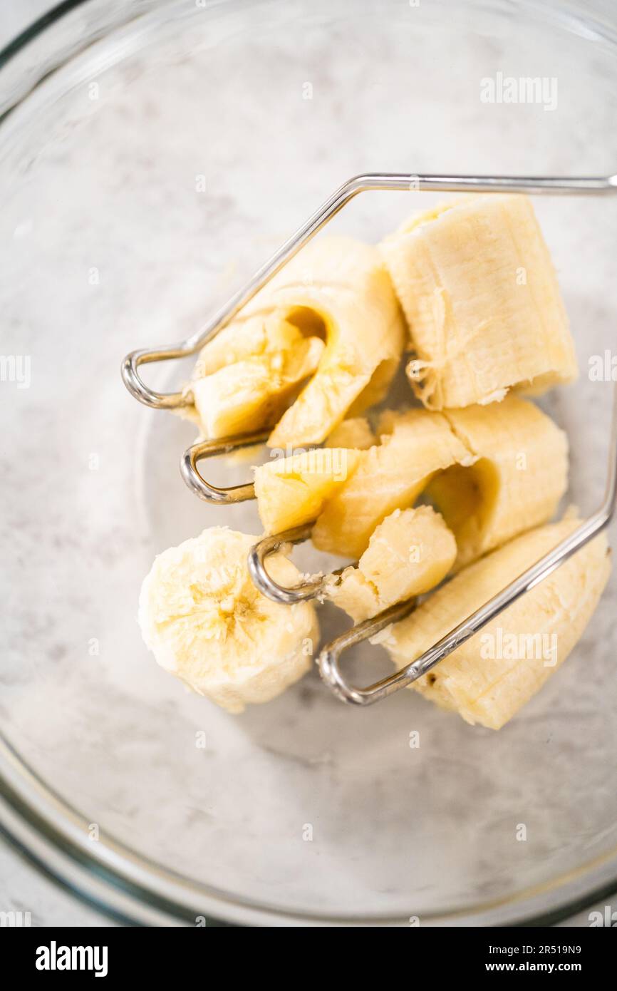 Mashed ripe bananas hi-res stock photography and images - Alamy