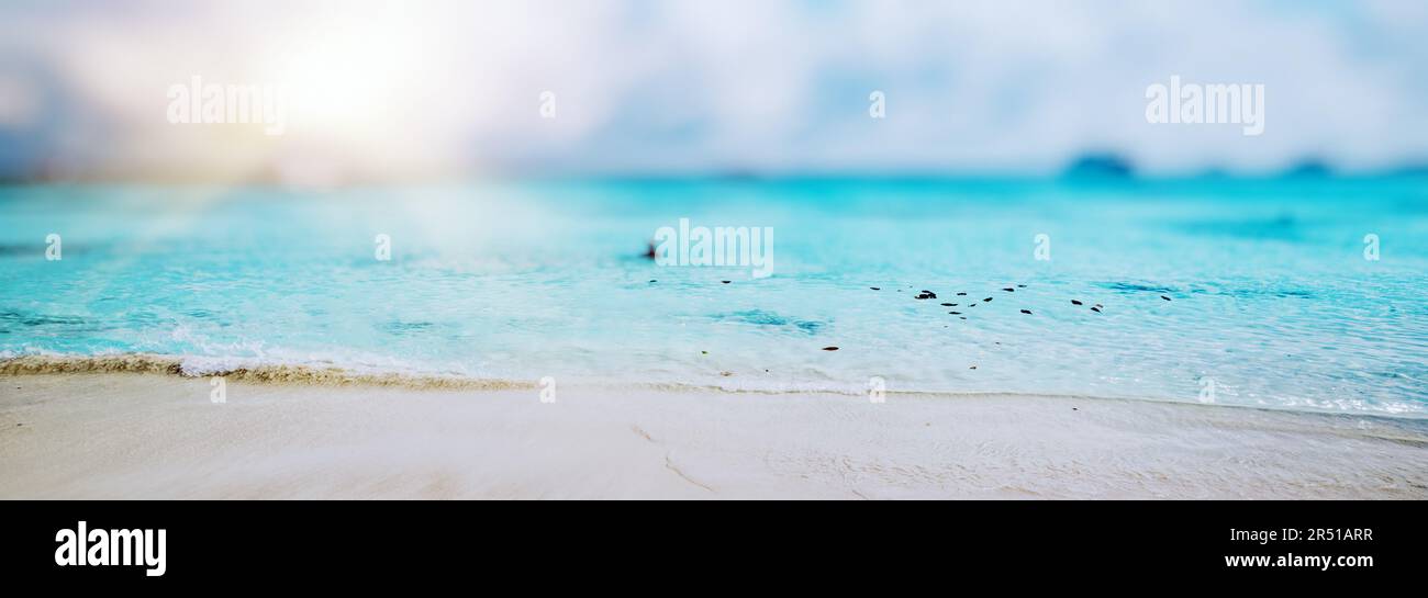 Blur tropical beach, simple background Stock Photo - Alamy