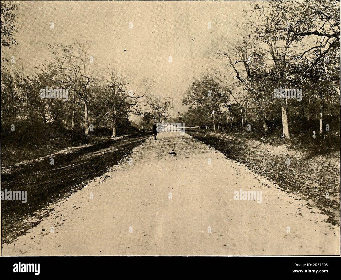"Southern good roads" (1910 Stock Photo - Alamy