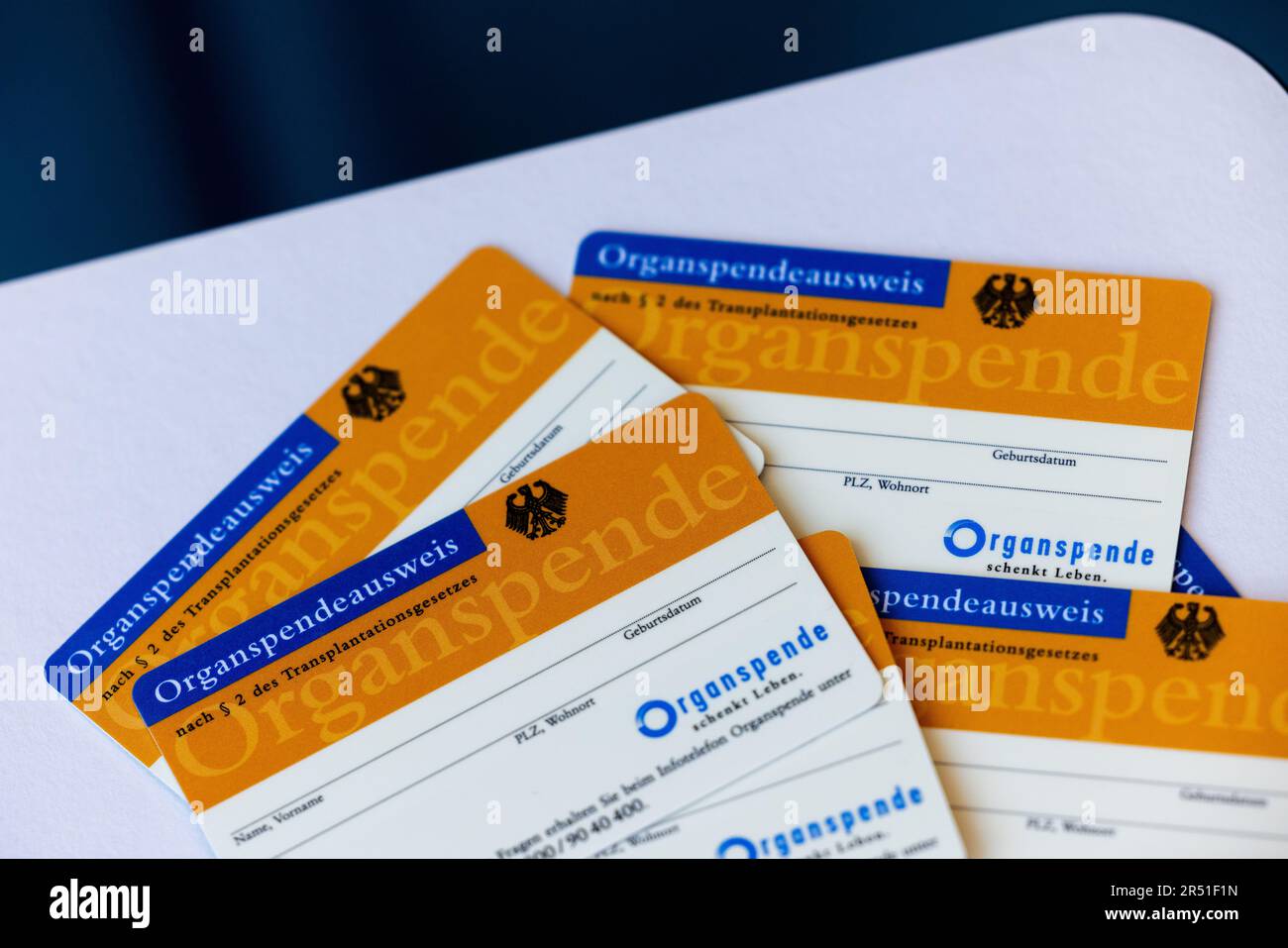 Duesseldorf, Germany. 31st May, 2023. Organ donation cards, taken at a press conference on Organ ...
