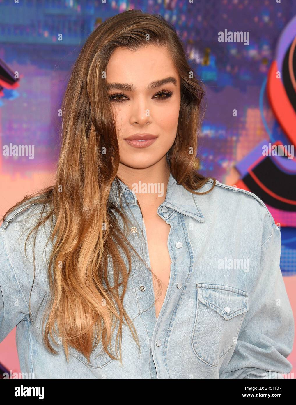 LOS ANGELES, CA - MAY 30: Hailee Steinfeld attends the world premiere ...