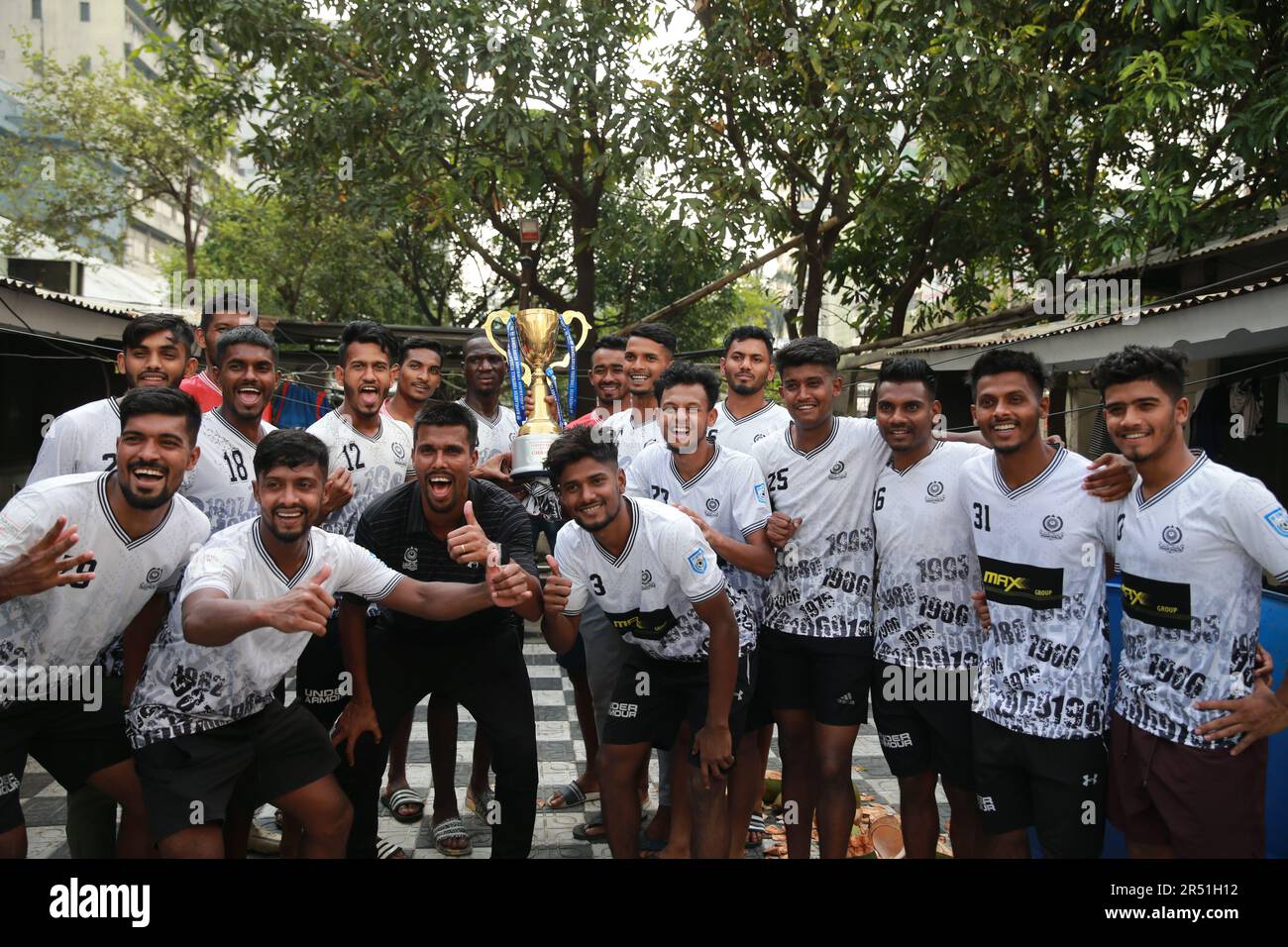 Players celebrate with the trophy of Federation Cup 2022-23 at Club ...