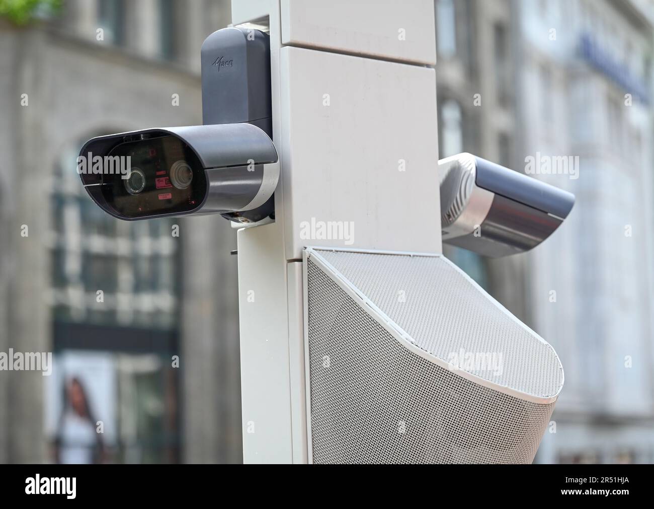 Noise flasher hi-res stock photography and images - Alamy