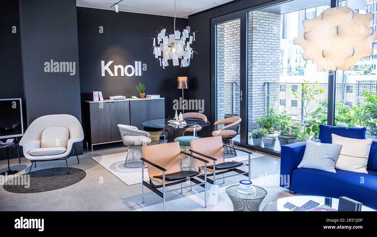 Creative seating solutions hi-res stock photography and images - Alamy