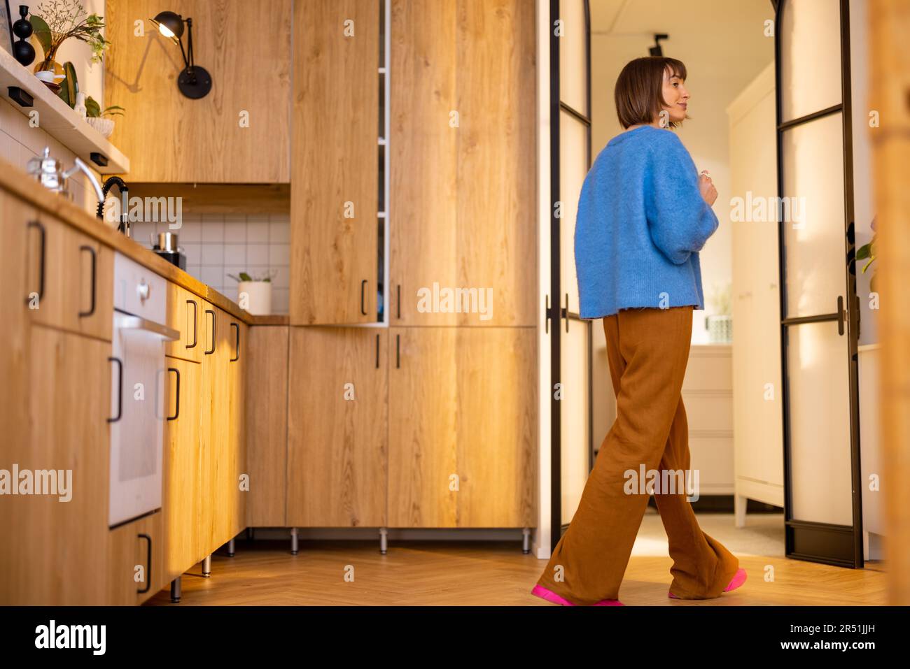 Kitchen activity hi-res stock photography and images - Alamy