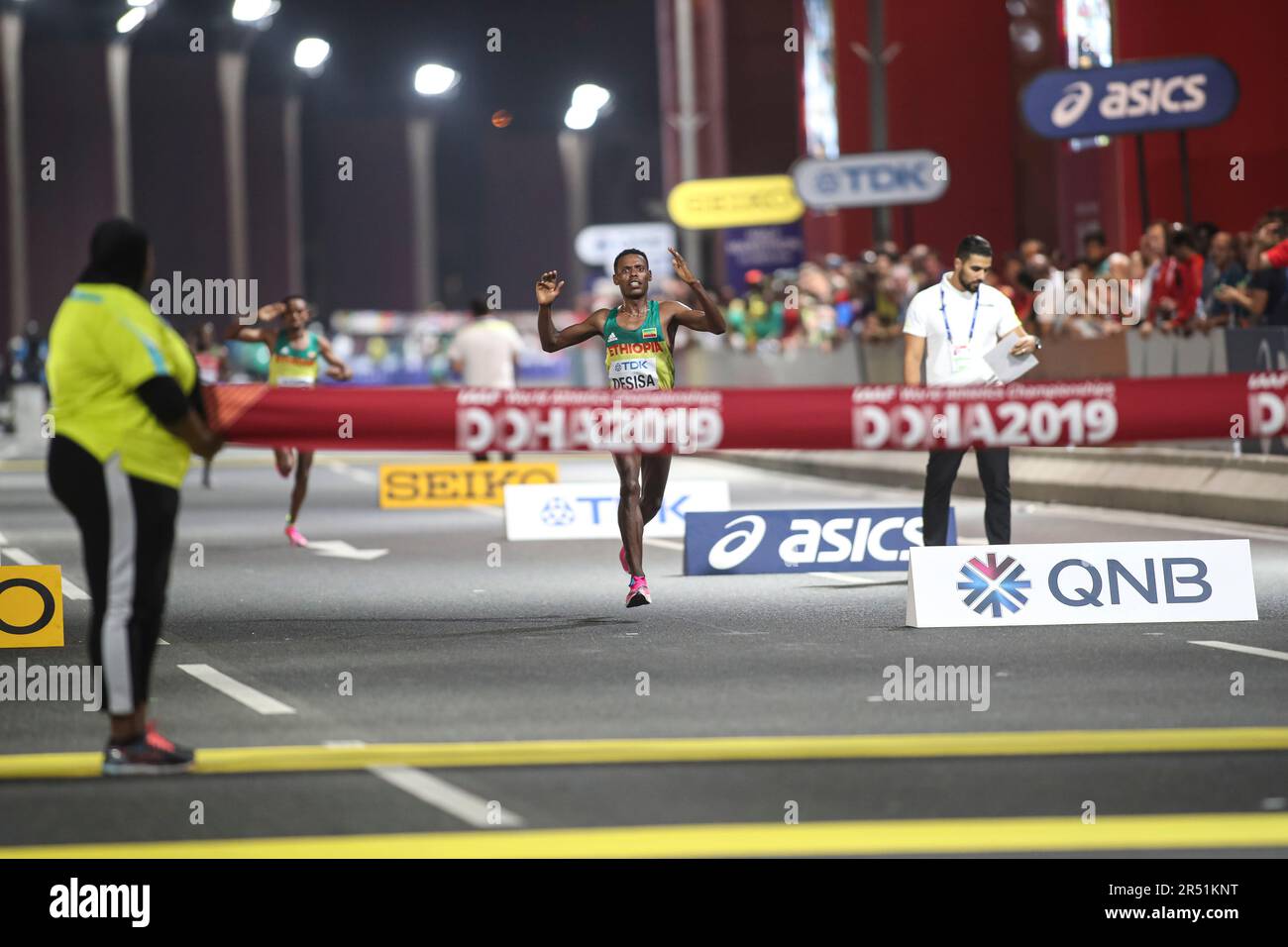 Lelisa DESISA winning in the Doha 2019 World Athletics Championships ...