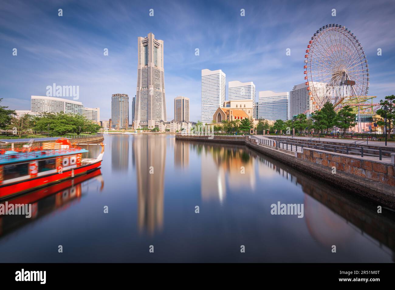 Yokohama japan cityscape minato mirai waterfront hi-res stock ...