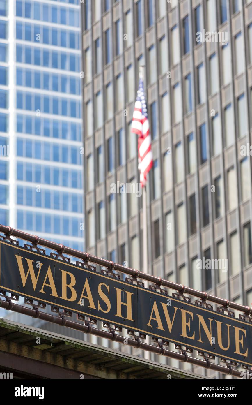 Chicago illinois wabash avenue hi-res stock photography and images - Alamy
