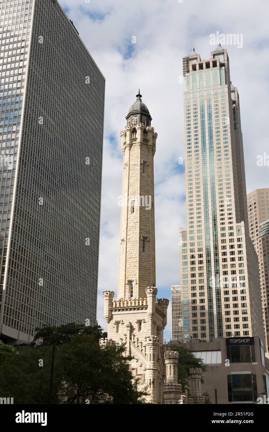 Chicago water tower pumping station hi-res stock photography and images ...