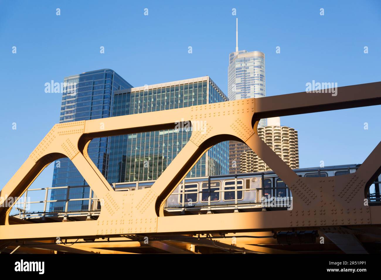 USA, Illinois, Chicago, Wells bridge and the Loop train Stock Photo - Alamy