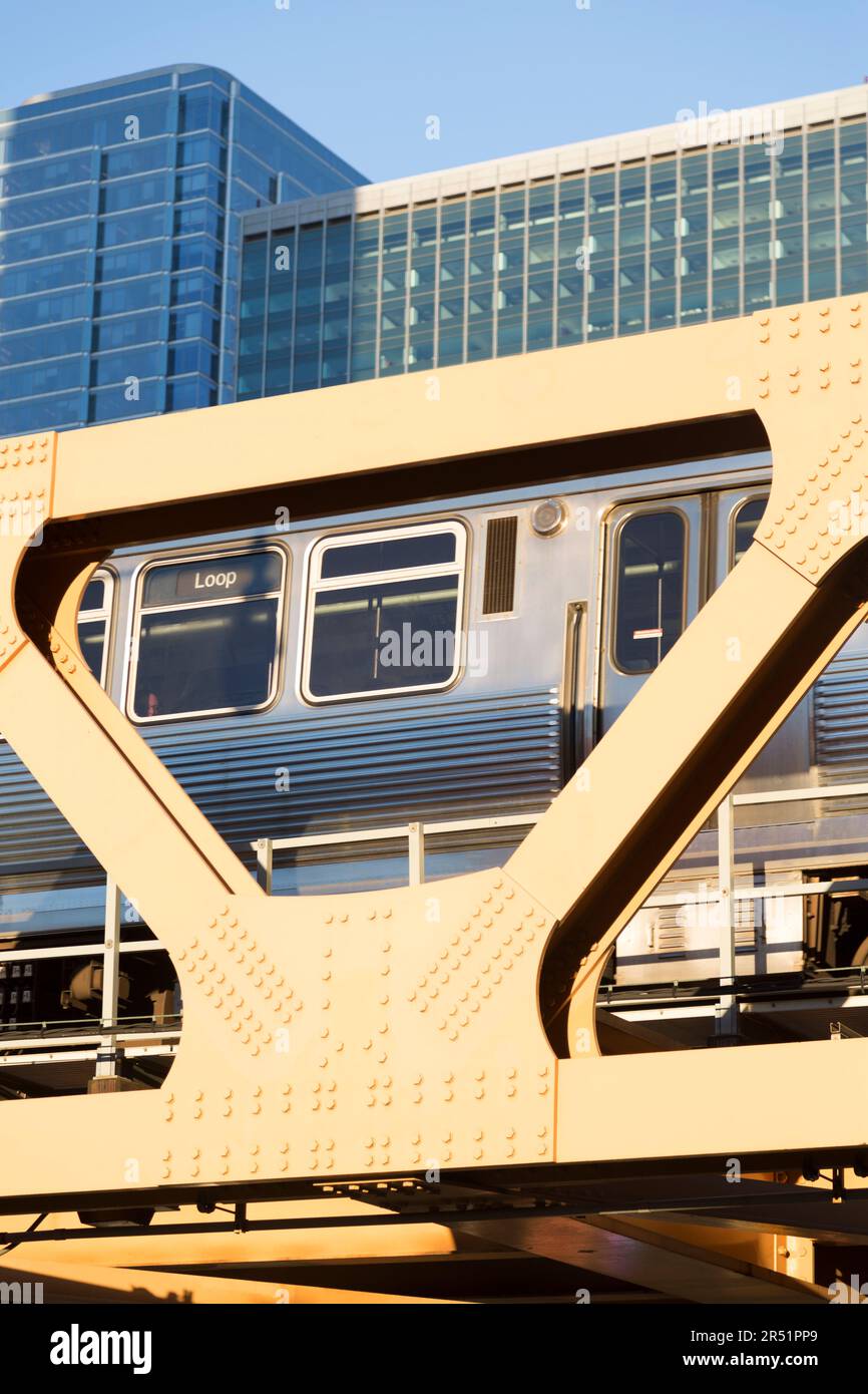 USA, Illinois, Chicago, Wells bridge and the Loop train Stock Photo - Alamy
