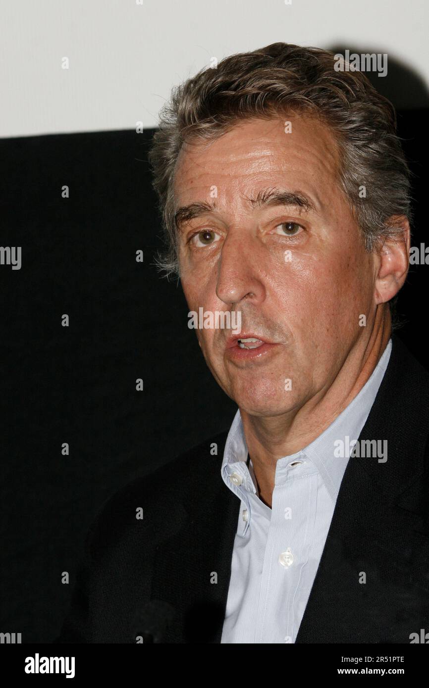 Marketing guru hi-res stock photography and images - Alamy