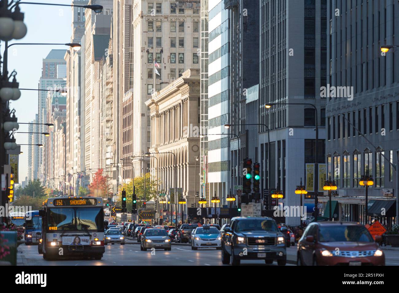 Cars michigan avenue hi-res stock photography and images - Alamy