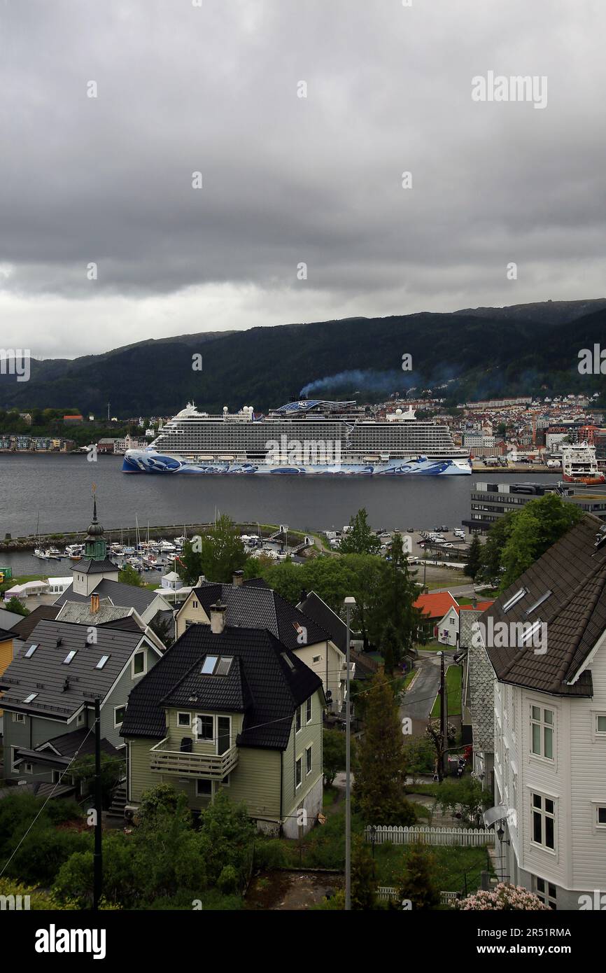 Cruise liner "Norwegian Prima", Bergen, Norway Stock Photo - Alamy