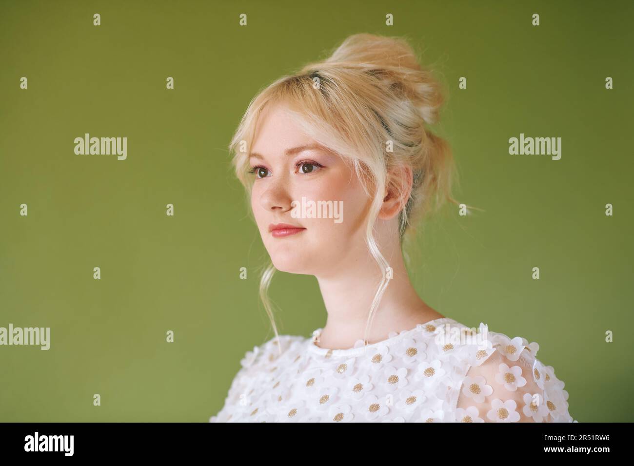 Cute 15 year old girl hi-res stock photography and images - Alamy