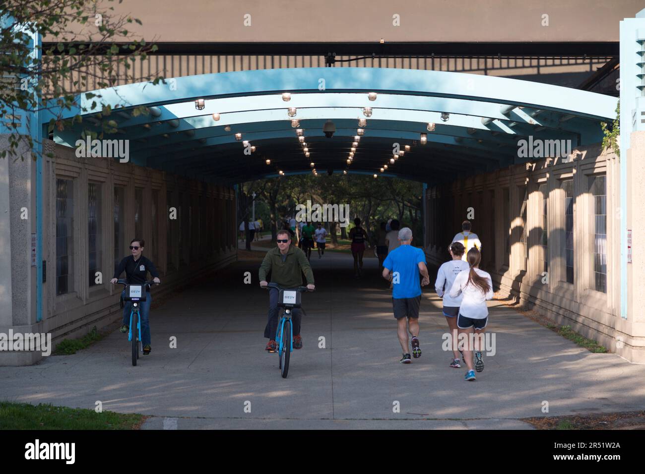 USA, Illinois, Chicago, the Riverside Walkway under Lake Shore bridge ...