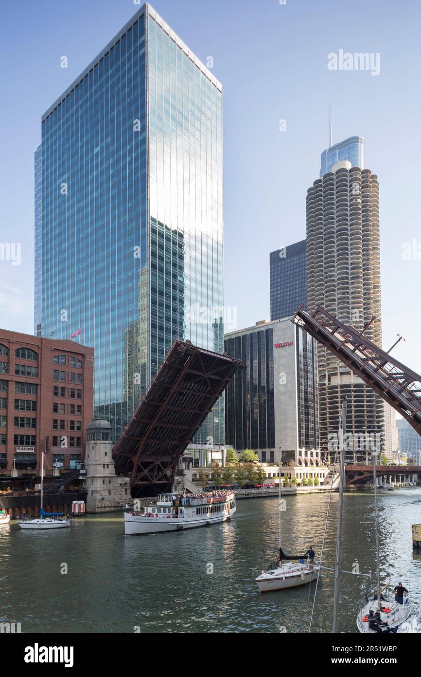 USA, Illinois, Chicago, Clark Street bridge (open Stock Photo - Alamy