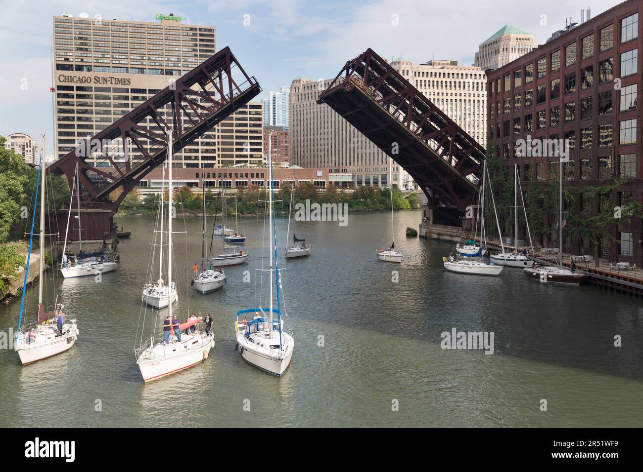 USA, Illinois, Chicago, Lake Street bridge (open) and with yachts Stock ...