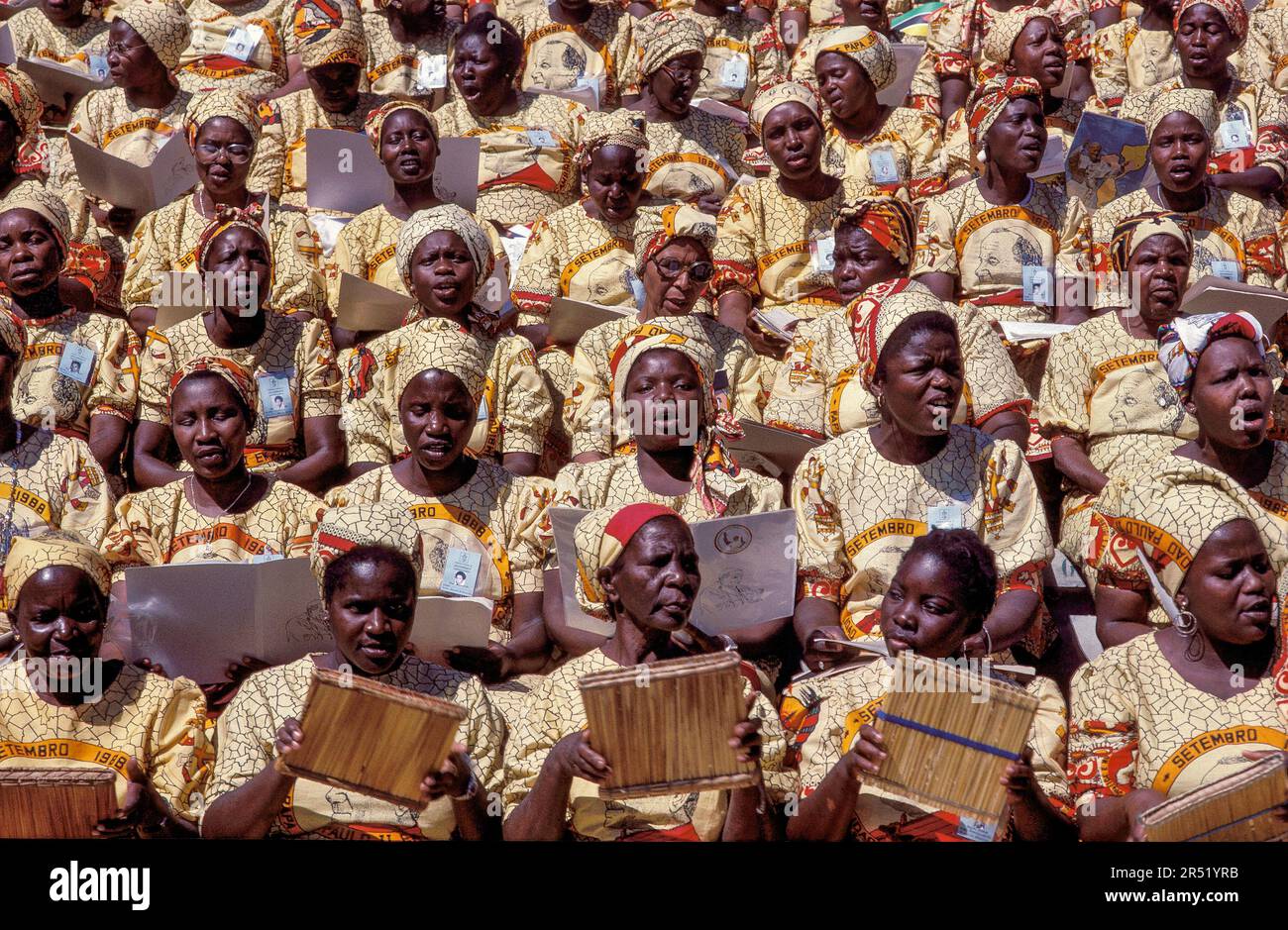 Mozambique, Maputo; A religious choir of female singers Stock Photo - Alamy