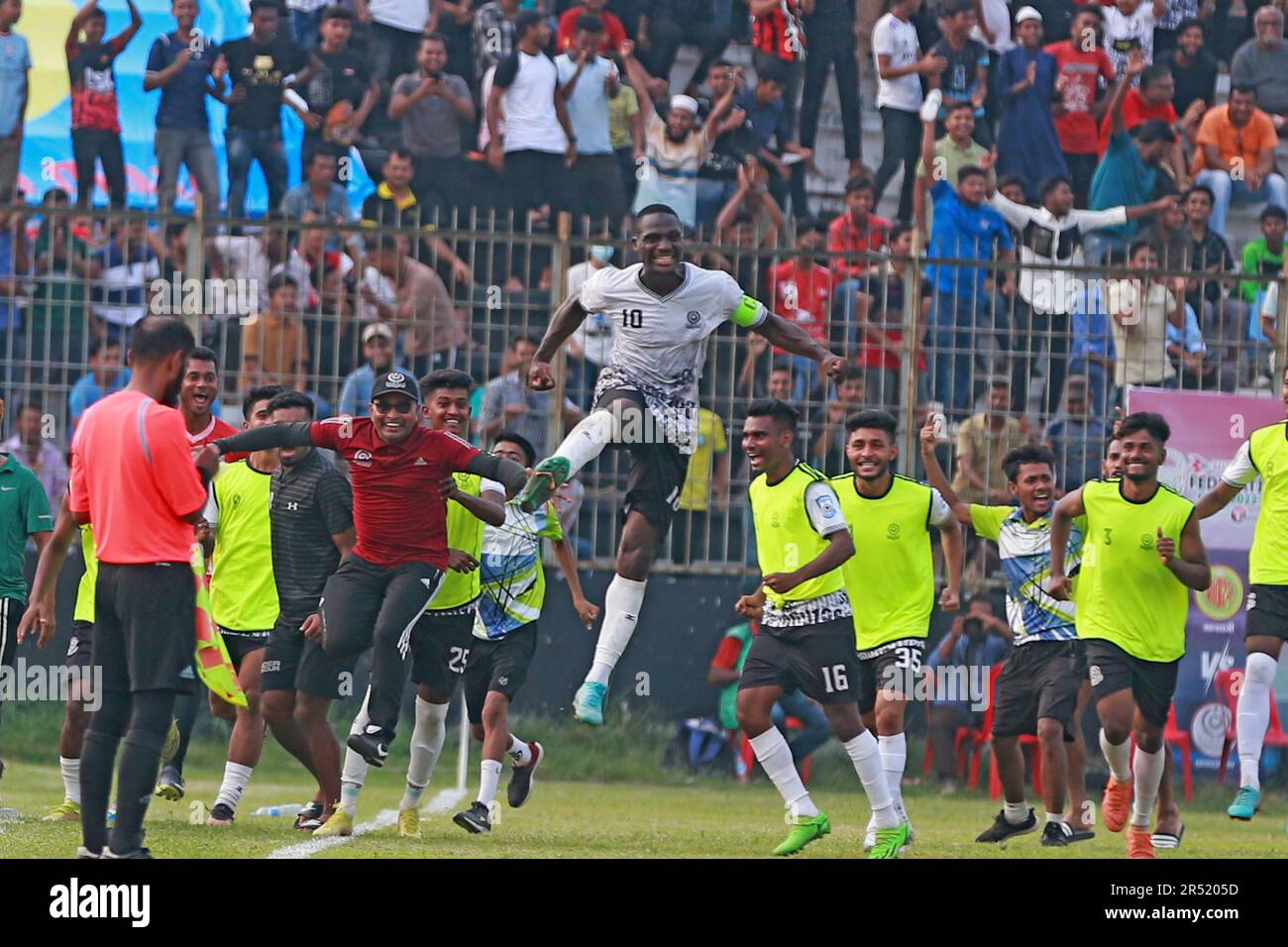 The Mohammedan Sporting Club-Abahani Limited rivalry first Federation ...