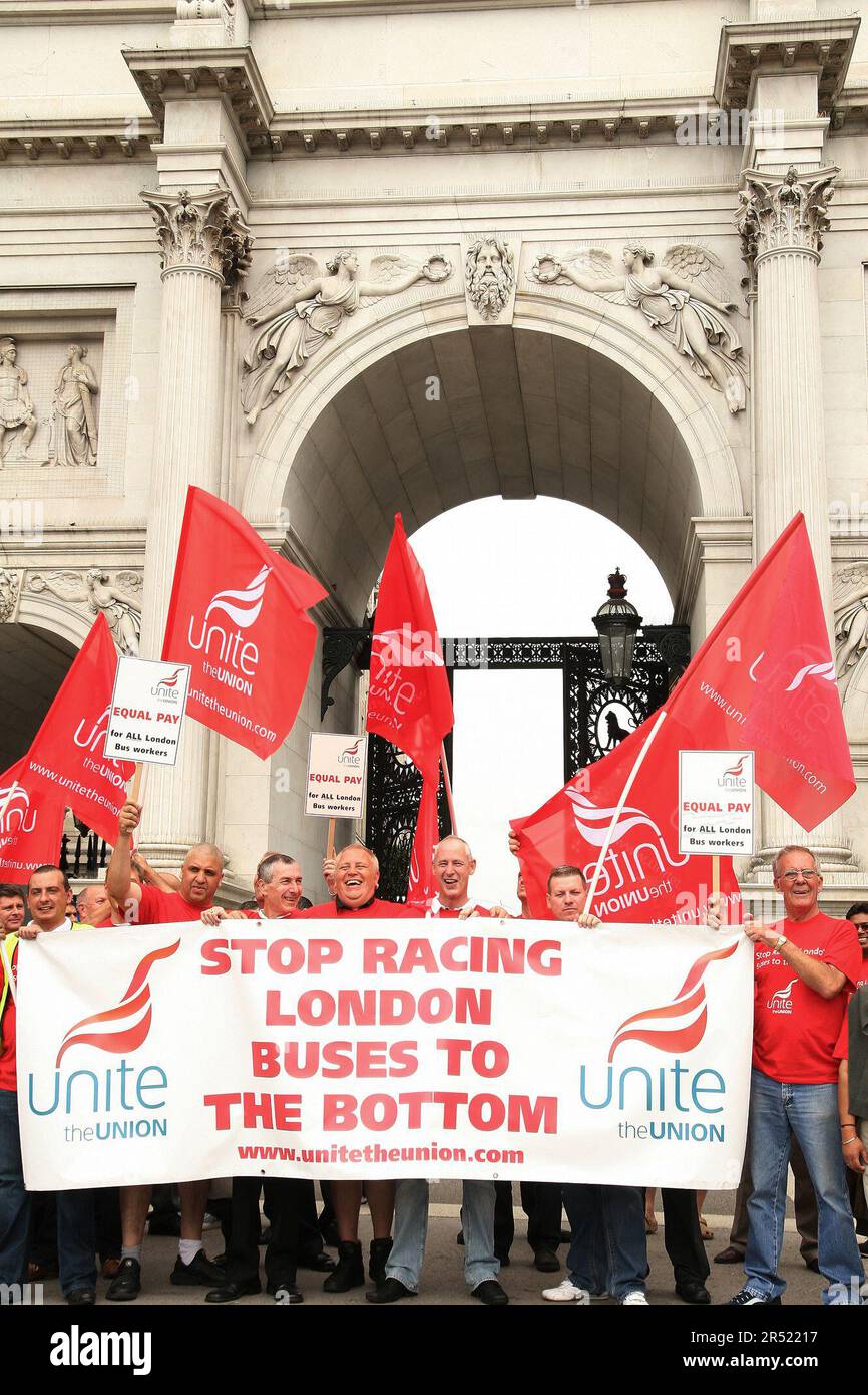 Members of Unite Union gather in London's Marble Arch to protest over ...