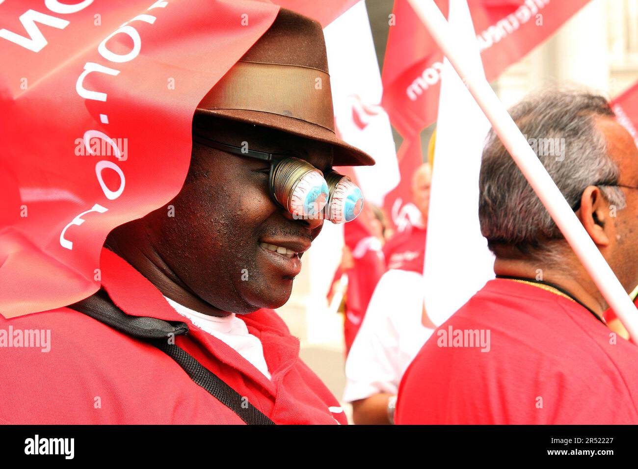 Members of Unite Union gather in London's Marble Arch to protest over ...