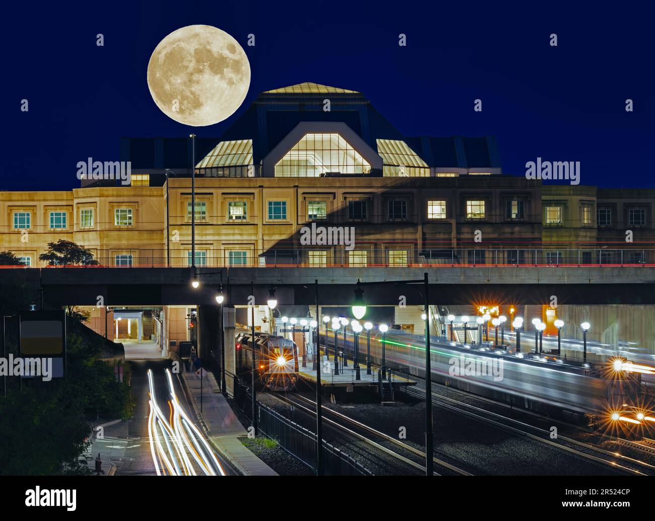 Secaucus junction station hi-res stock photography and images - Alamy