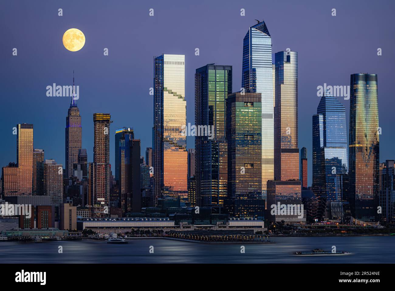 NYC Skyline Harvest Moon - The midtown Manhattan New York City skyline ...