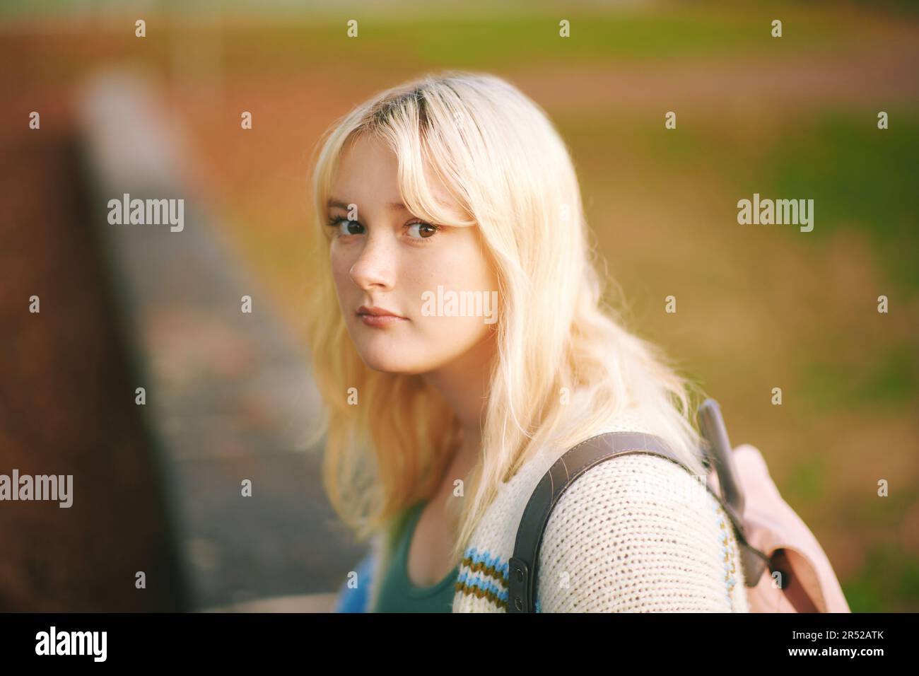 Cute 15 year old girl hi-res stock photography and images - Alamy