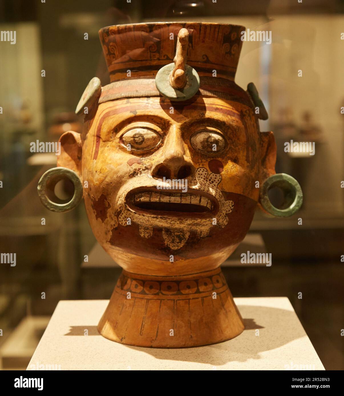 Tomb findings from Zaachila, Oaxaca, on display at Mexico City's ...