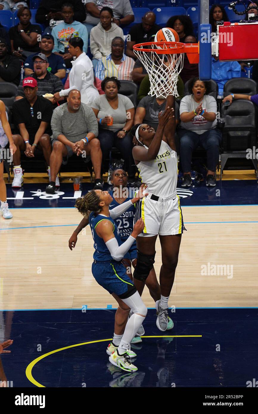 Arlington, USA. 25th Feb, 2023. Kalani Brown goes for the left-handed ...