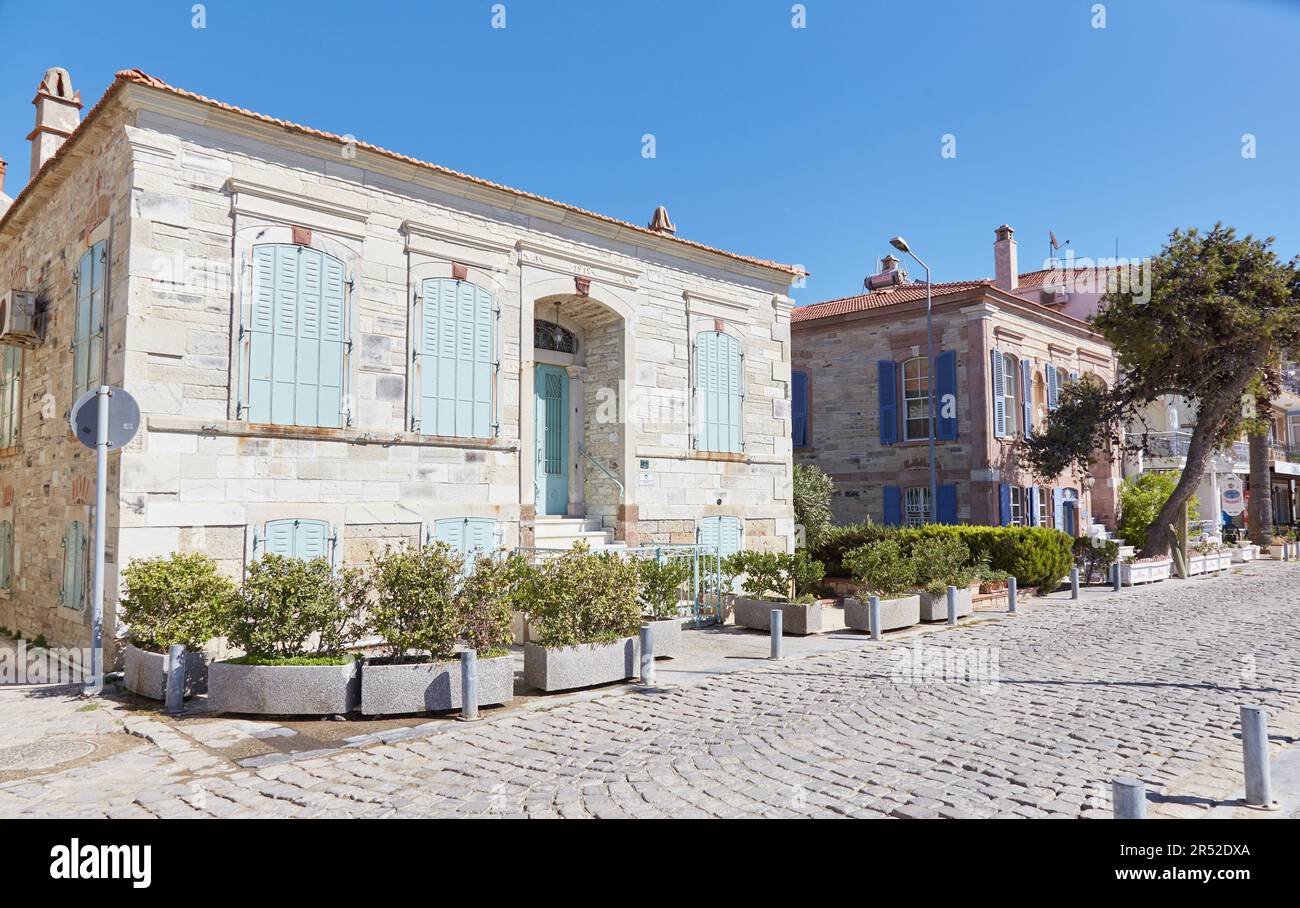Tomb findings from Zaachila, Oaxaca, on display at Mexico City's ...