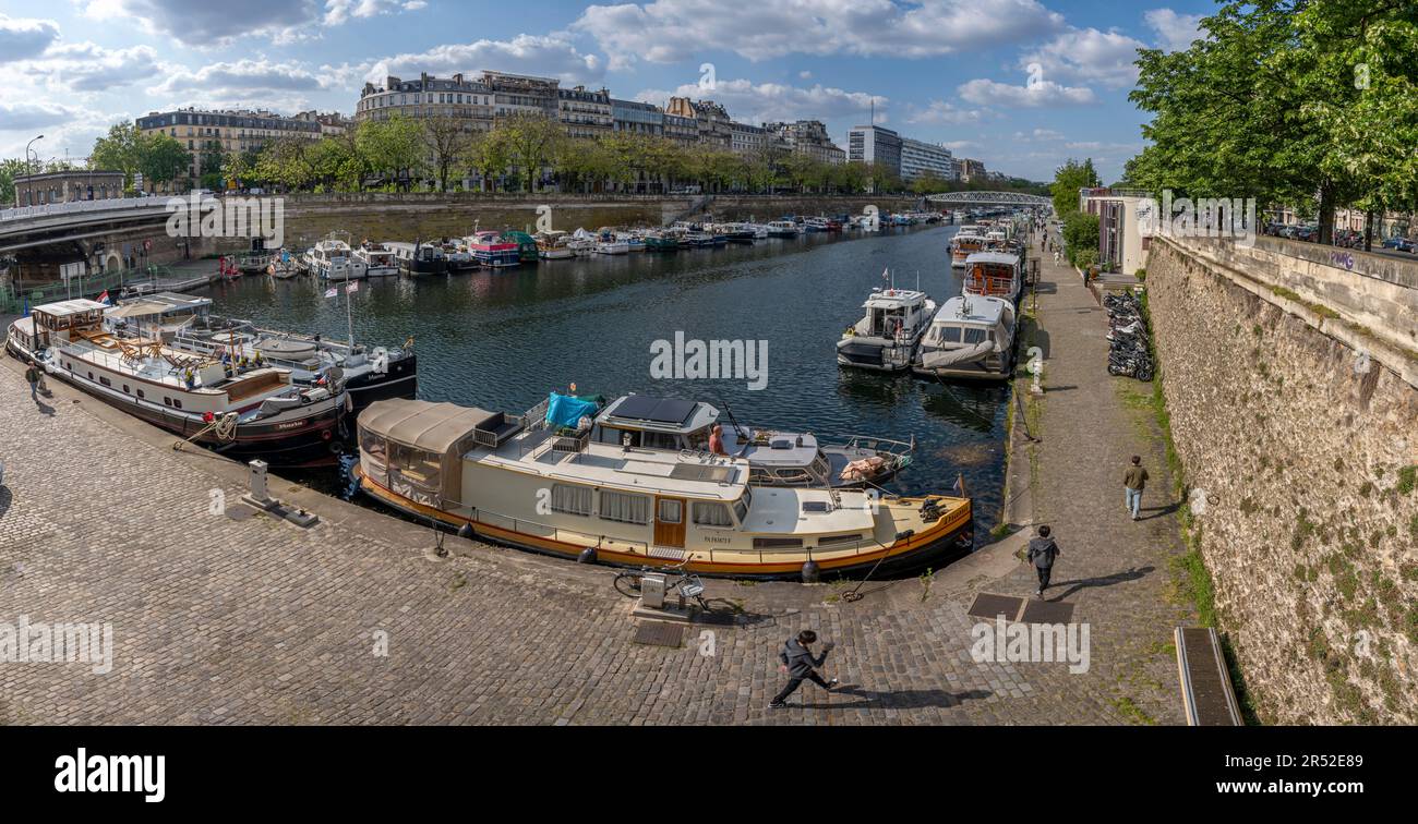 Paris, France - 05 19 2023: Canal Saint-Martin. View of boats in the ...