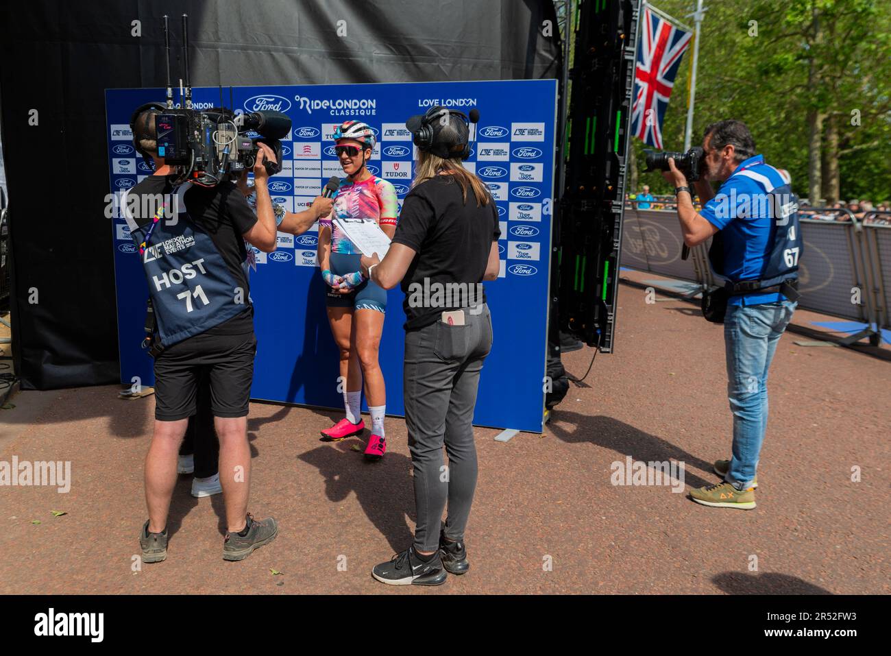 Chloe Dygert with media before the RideLondon Classique Stage 3 UCI ...